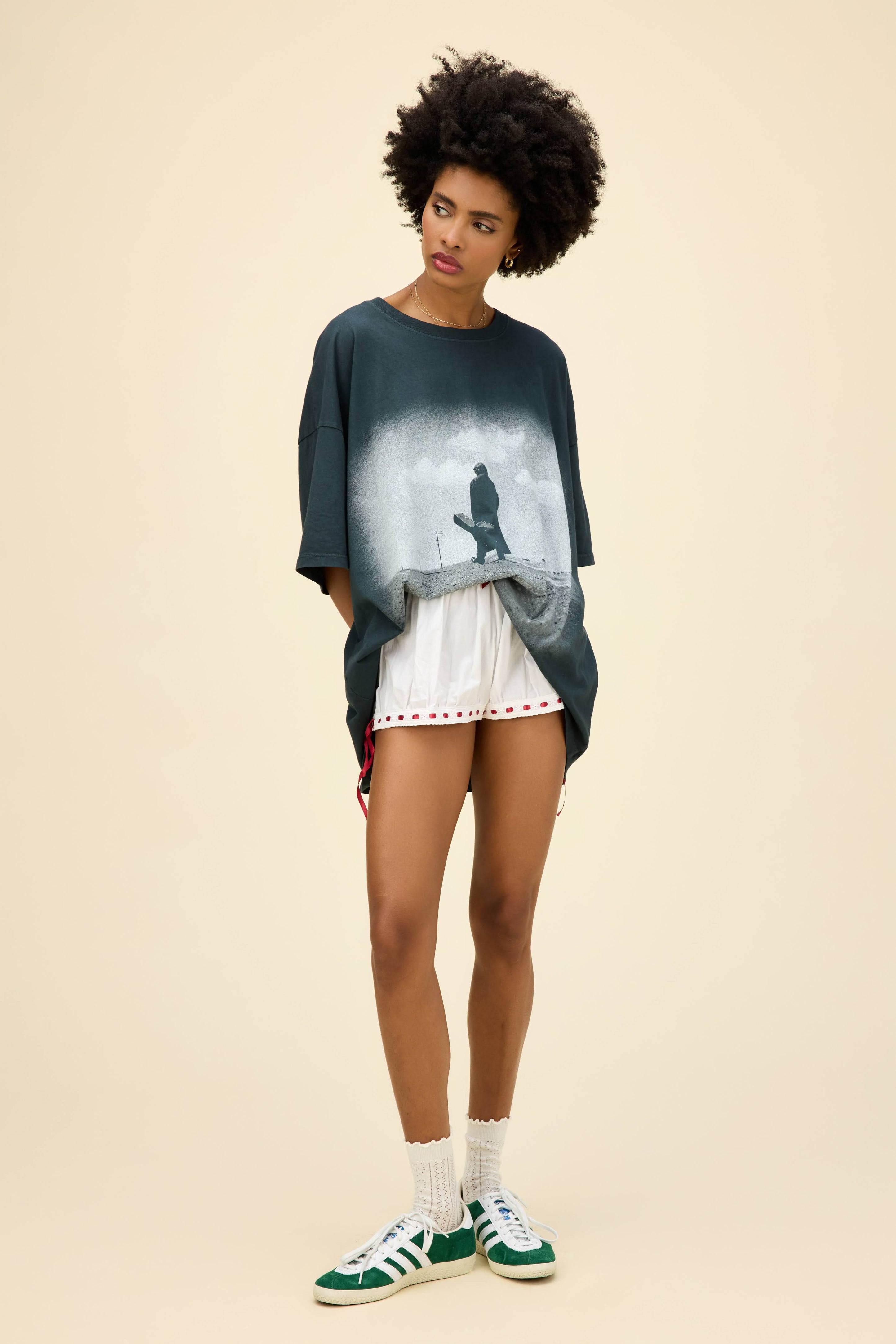 Johnny Cash Silhouette OS Tee– Daydreamer