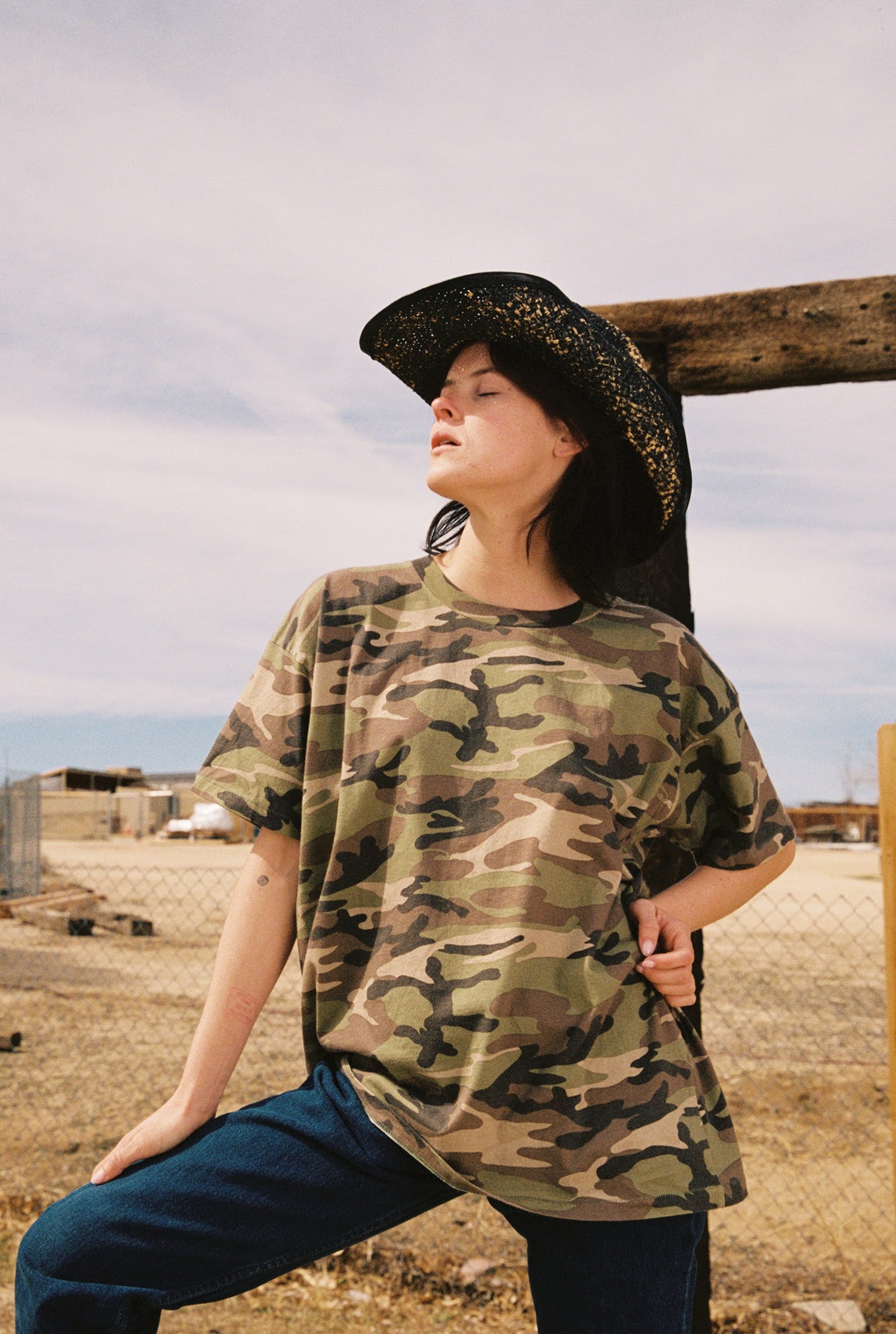 Raised On Country Camo Merch Tee– Daydreamer