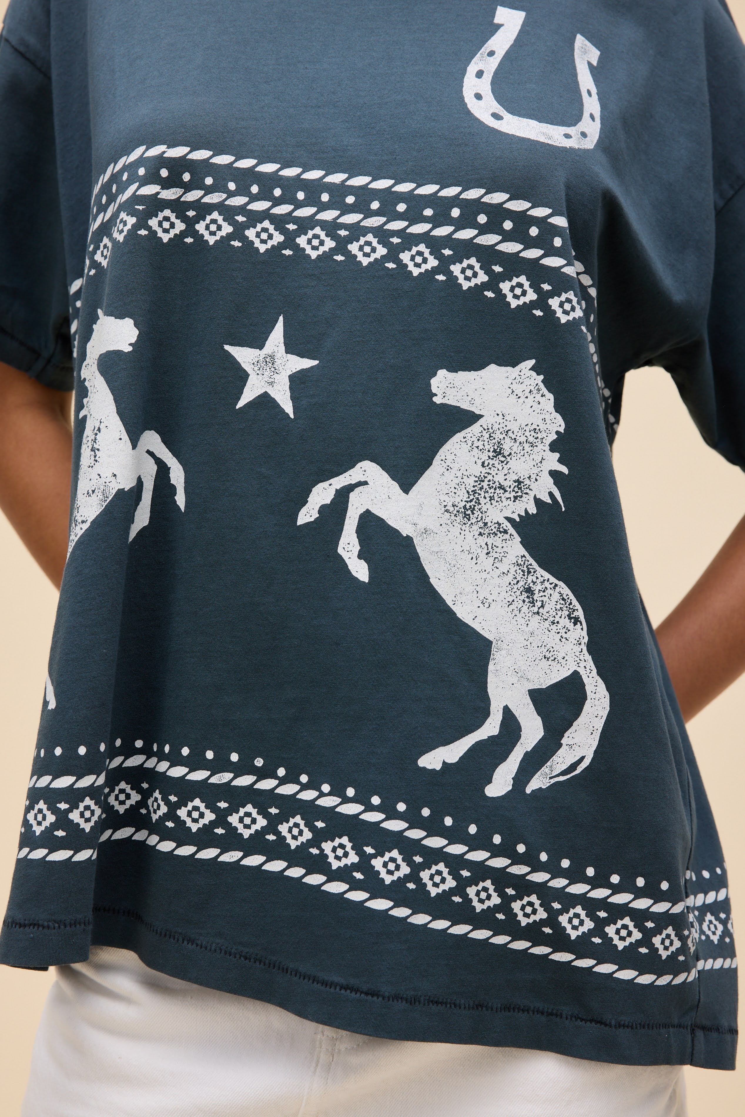 Star Horses Merch Tee | Daydreamer
