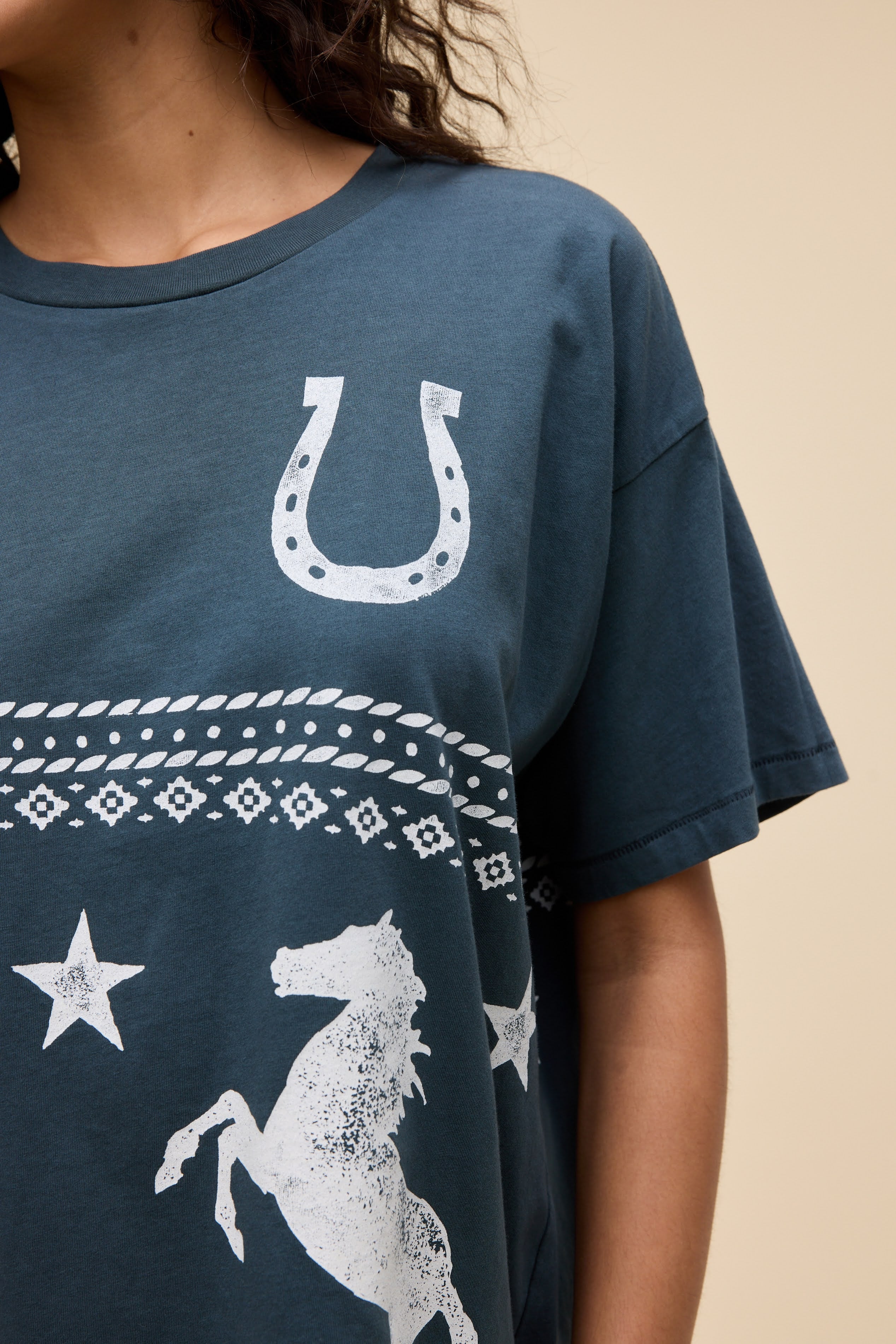 Star Horses Merch Tee | Daydreamer