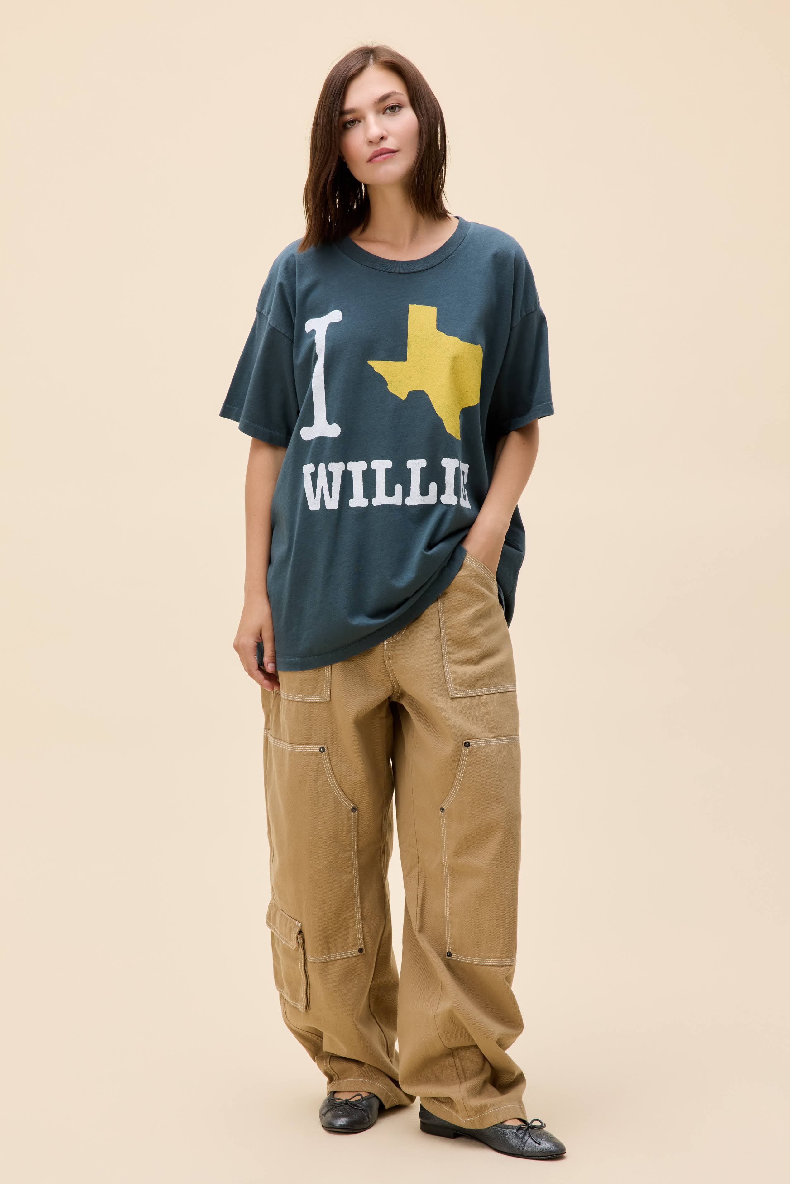 Willie Nelson I Heart Willie Merch Tee– Daydreamer