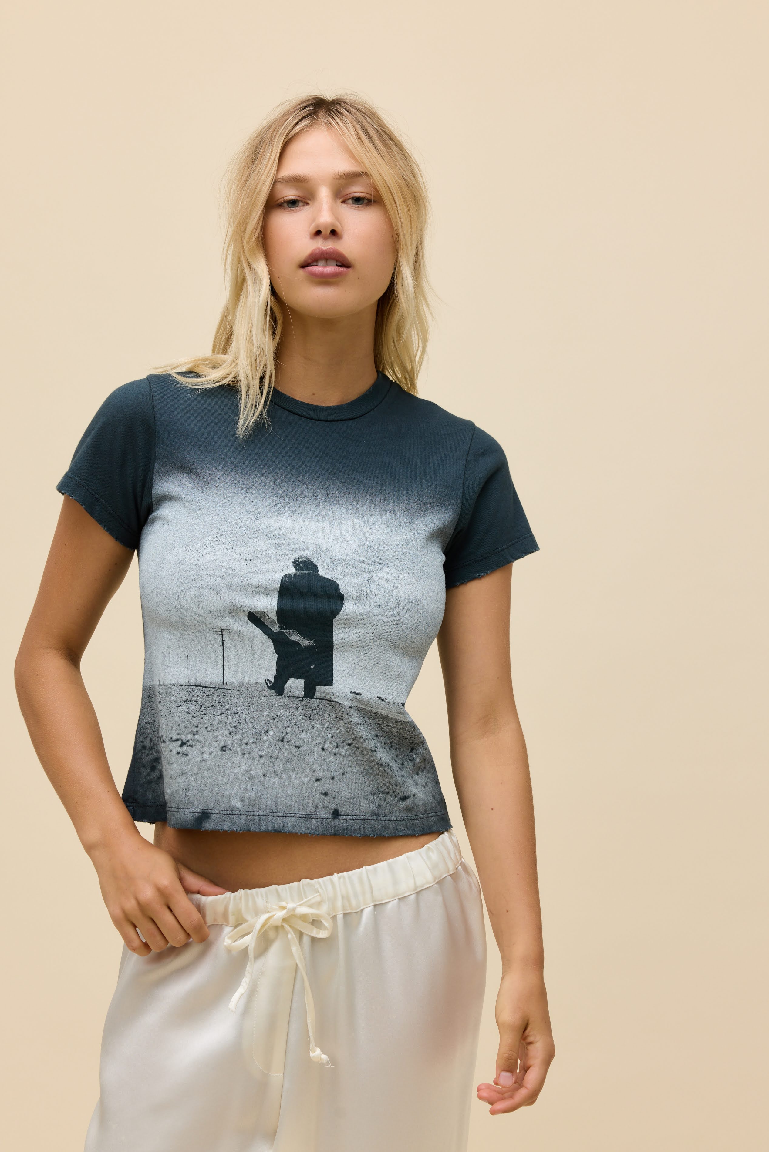 Johnny Cash Silhouette Vintage Tee | Daydreamer